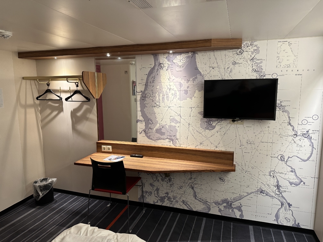 DFDS A/S – Crown Seaways - HF Interior